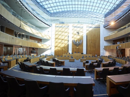 Wiedereröffnung des Parlaments: Tage der offenen Tür im Hohen Haus ...