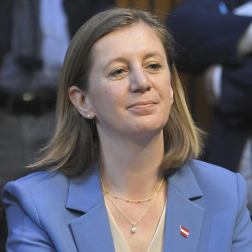 Bebildertes Verzeichnis der Mitglieder der Bundesregierung und ...