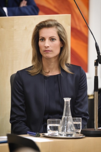 Bildergalerie von Dr. Valerie Hackl | Parlament Österreich